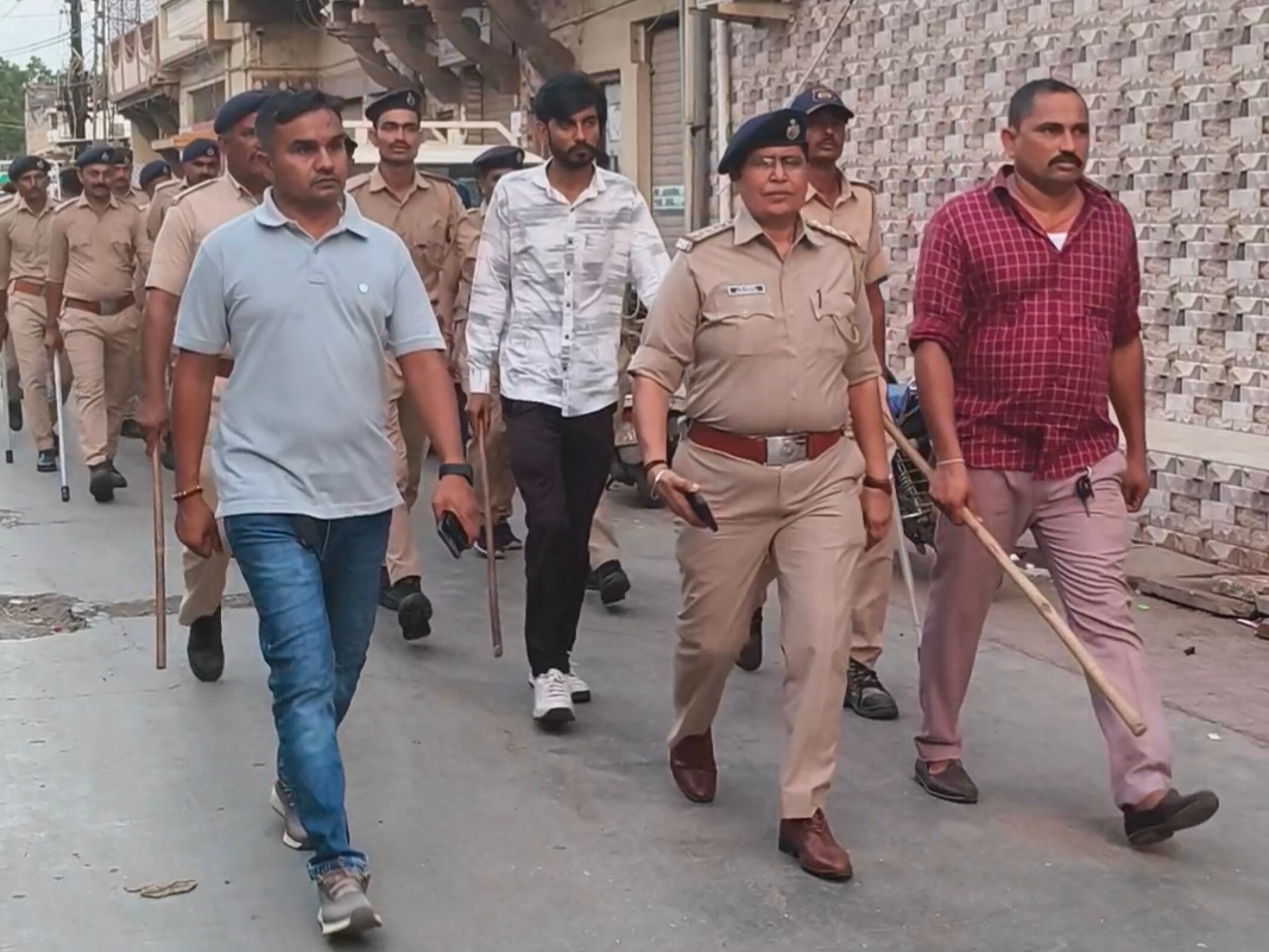 Salaya Security Review: PI Chavda Leads Foot March | Festivals Ahead