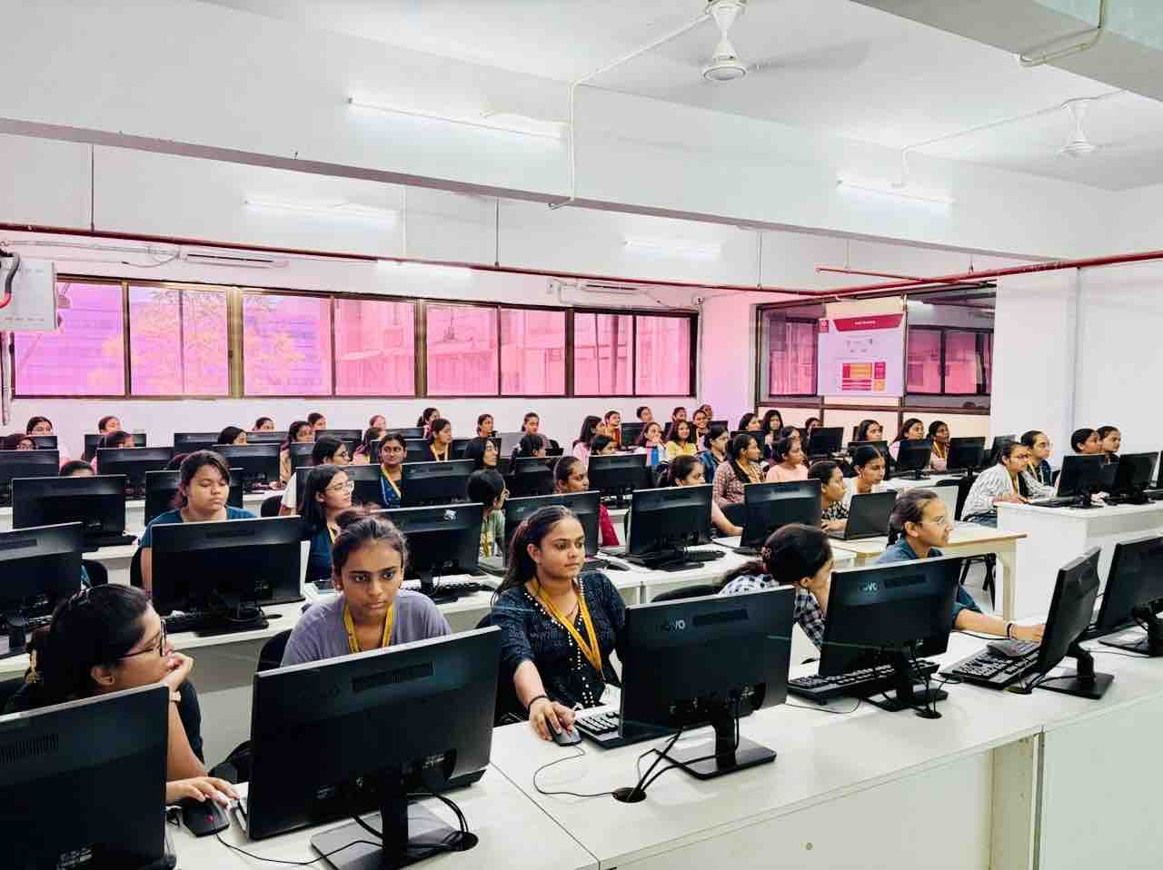 Silver Oak University AICW Program Completes AI Training for 80 Girls