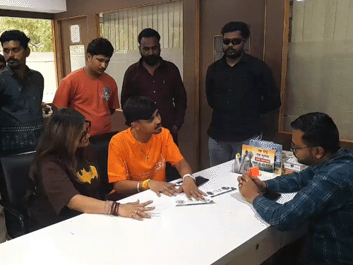 Kirti Patel Ultimatum To Agri Minister In Bhavnagar