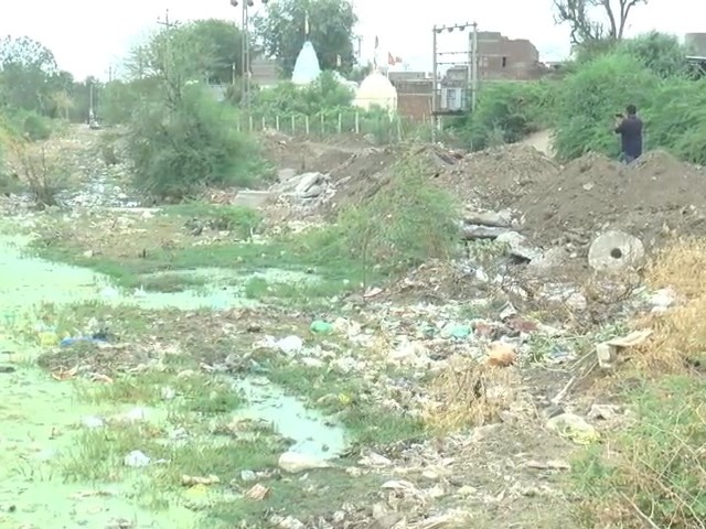 Botad River Cleaning Controversy; Madhumati River Soil Dump | Monsoon ...