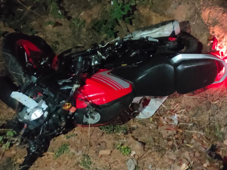 Dahod Accident: Bike Rider Dies on Gundikheda-Rachhrada Road | Hit and Run