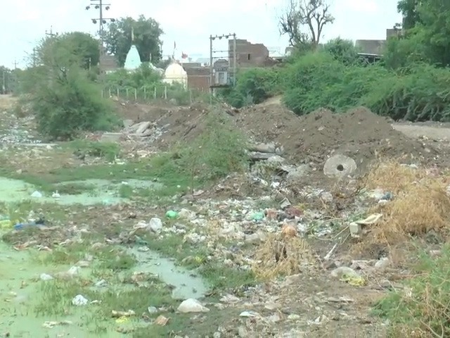 Botad River Cleaning Controversy; Madhumati River Soil Dump | Monsoon ...