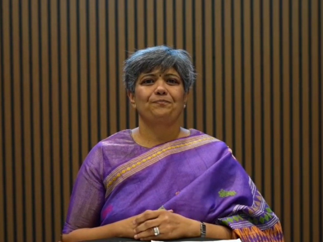 Dr Sheni Meghani: Yoga for Healthy Ageing; National Poets Granddaughter ...