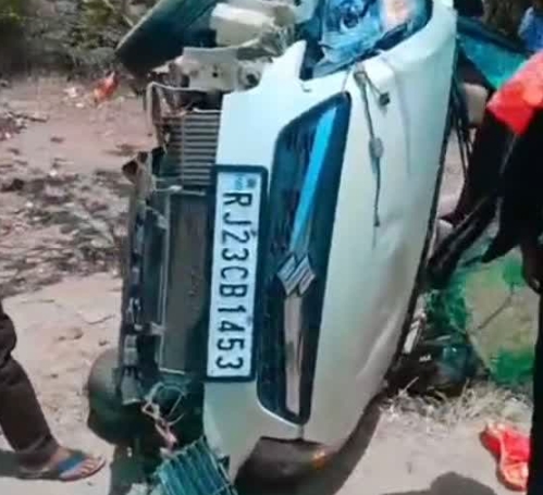 Uncle and nephew from Amirgarh die after car jumps divider and hits bike