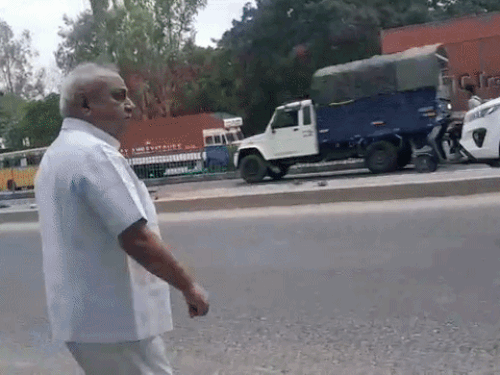 Nitin Patel Stuck in Kalol Traffic Jam, Slams Police